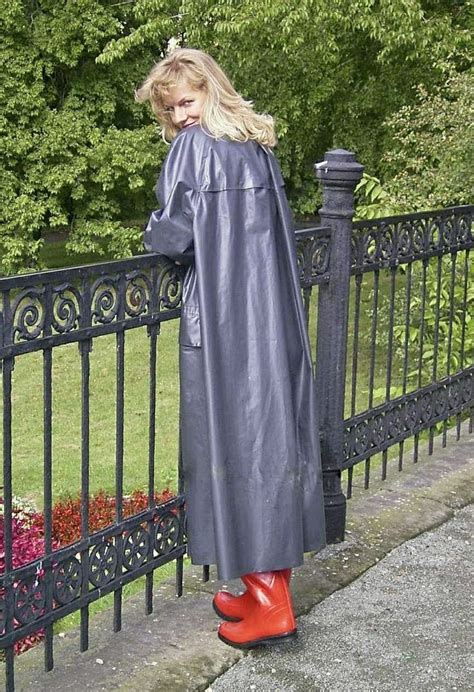 Pin By Kathleen Rohr On Schnellgemerkte Pins Rainwear Girl Rainwear Fashion Fashion