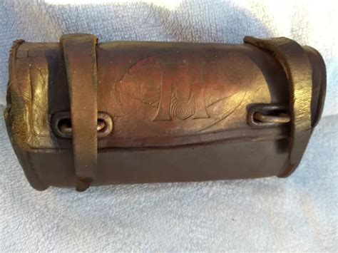 ANCIENNE TROUSSE OUTILS Cuir Motobecane Old Vintage Leather Saddle