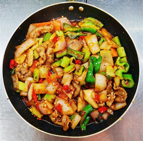特色美食 锦康餐饮集团 单位学校食堂承包供应商 专业食堂承包30余年