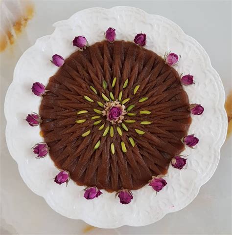 طرز تهیه حلوا با شیره خرما بسیار مقوی و خوشمزه و مجلسی به روش ساده