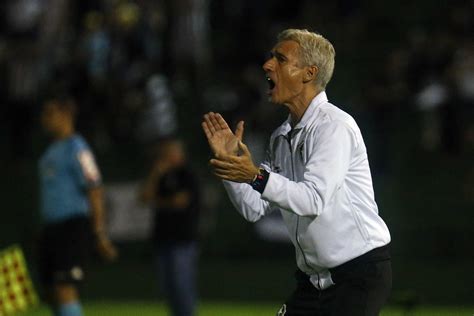 Luís Castro Exalta Vitória Do Botafogo E Destaca Invencibilidade