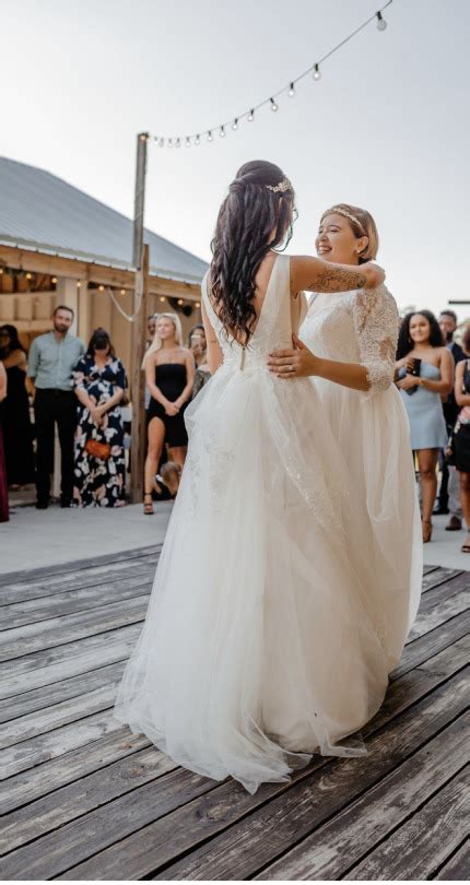 Beautiful Brides Tumbex