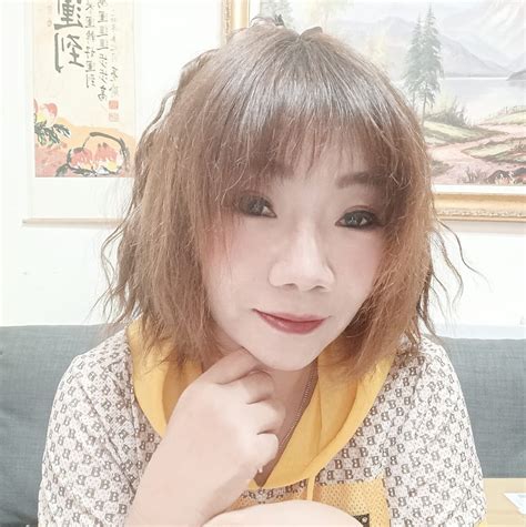 帶媽媽出來吃吃義式料理 順便提早過母親節。 母親節 義式料理 美食 筱君的花漾日記
