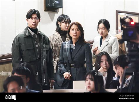 Queenmaker Aka Kwinmeikeo Kim Hee Ae Center Season Ep Aired April