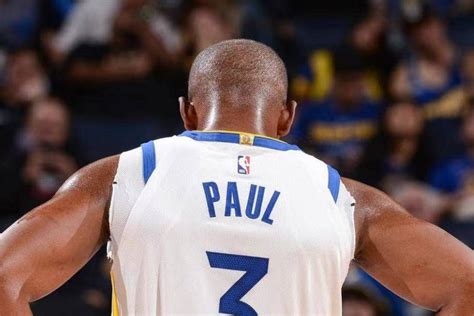 板凳席！保罗19年职业生涯首次打替补！勇士比赛格林