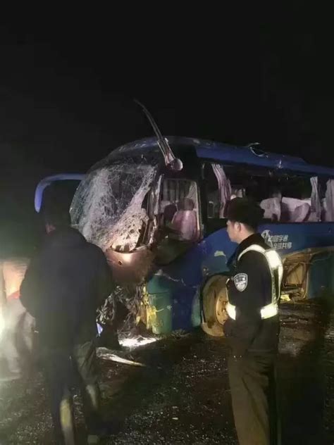 天津市宝坻区发生惨烈交通事故 已致1死11伤 组图 手机凤凰网