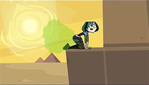 Gwen Farted On The Pyramid Pt 2 By Tdidrawings2201 On Deviantart
