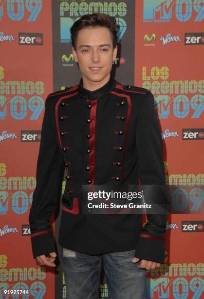 Pee Wee Singer Photos And Premium High Res Pictures Getty Images