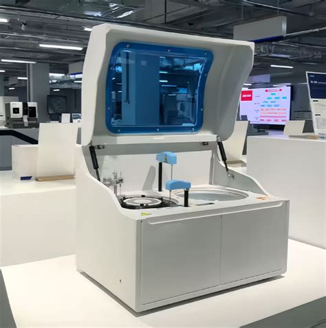 Biochemistry Analyzer 200 Automatic Human Clinical Chemistry Analyzer For Lab Analyzer And