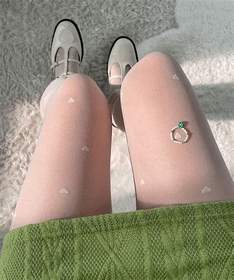 [쏘러블리🖤 잇템] 핫뚜핫뚜 하트 스타킹 흰색 검정 시스루 팬티스타킹 여친룩 데이트룩 에이블리