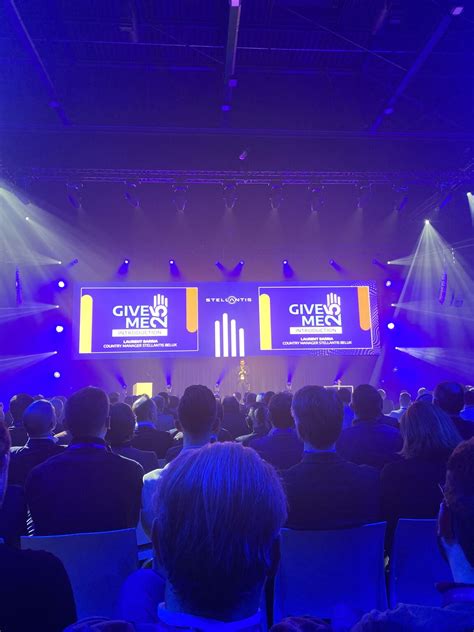 Ambition 2025 Lets Go …🚗💨💨💨 Natalie De Riemaecker