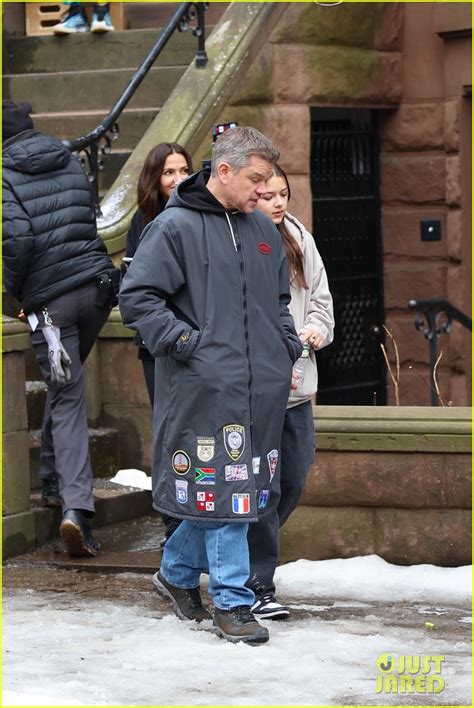 Photo Matt Damon Casey Affleck Hong Chau Film Brooklyn 55 Photo