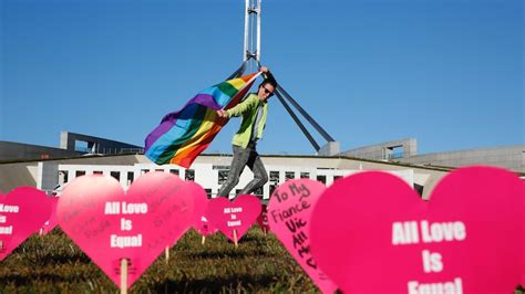 Same Sex Marriage Travelling Australians Could Be Given Paperless Vote