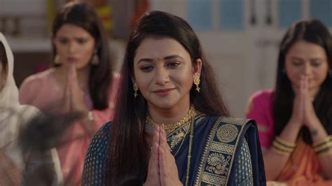 Watch Tharala Tar Mag Episode 561 On Jiohotstar