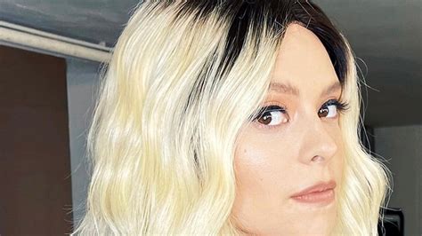 Francesca Michielin Il Ciclo Non Un Lusso Vogliamo Gli Assorbenti Gratis