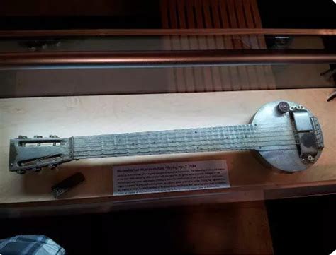 La historia de la guitarra eléctrica
