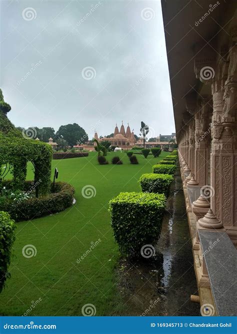 Swaminarayan Temple Gujarat Stock Image Image Of Grass Gujarat
