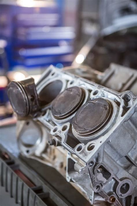 10 Causes of Excessive Oil Consumption | Car Geek Talk