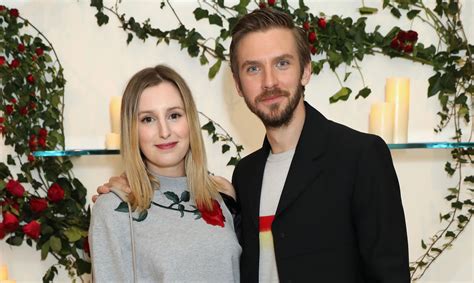 Dan Stevens Reunites With Downton Abbeys Laura Carmichael