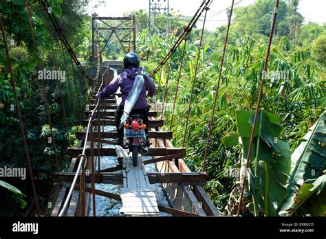 Bridge Over Ravine High Resolution Stock Photography And Images Alamy