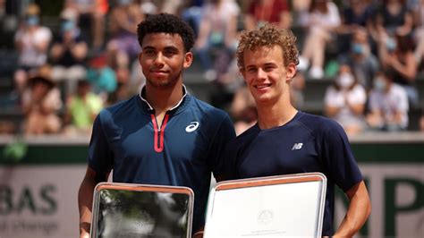 Tennis Roland Garros 2023 Arthur Fils Et Luca Van Assche Des