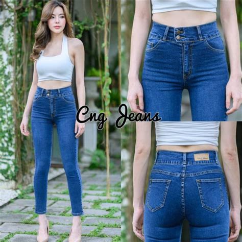 กางเกงยีนส์ผู้หญิงทรงเดฟ ผ้ายืดเอวสูงปรี๊ด แต่งกระดุมคู่ที่ขอบเอวสวยสียีนส์ฟอก หน้าเรียบปลายขา