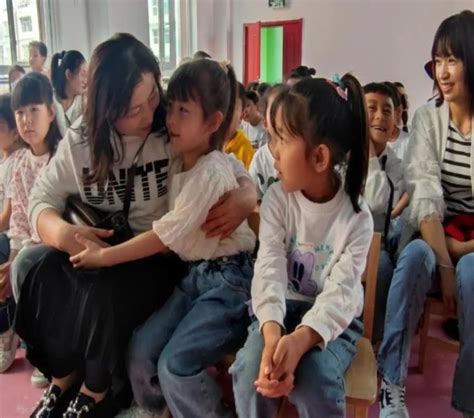以爱育爱 石竹花开西夏区各基层妇联母亲节系列活动澎湃号·政务澎湃新闻 The Paper