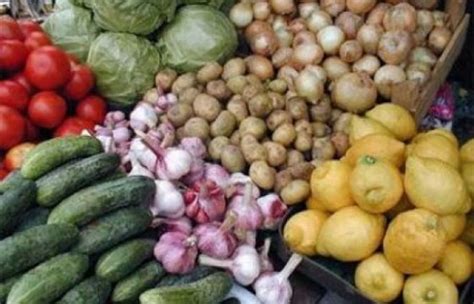 Хүнсний гол нэрийн бараа бүтээгдэхүүний үнэ 100 300 төгрөгөөр нэмэгджээ