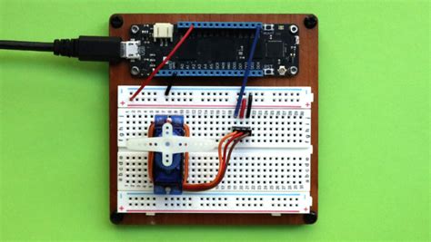 Hack Kit Series Closer Look At SG90 Micro Servos