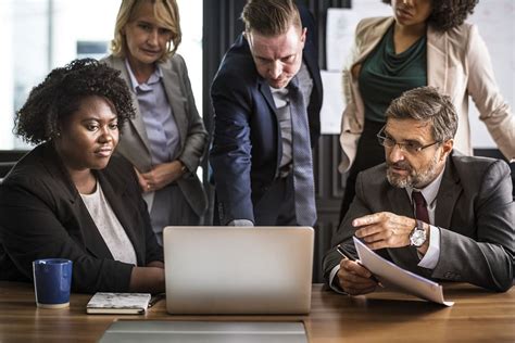 Líder Qué es Líder Definición y Tipos de Líder