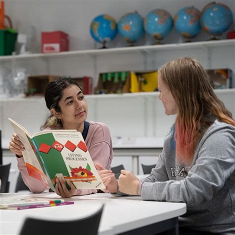 Pgce Primary University Of Roehampton London