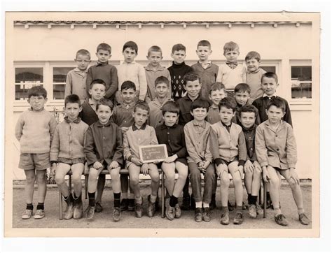Photo De Classe CE Jean Jaures De Ecole Jean Jaures Saintes Copains D Avant