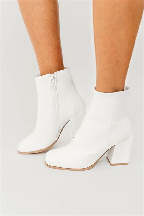White Heel Boots Outfit White Heeled Boots White Dress Outfit White