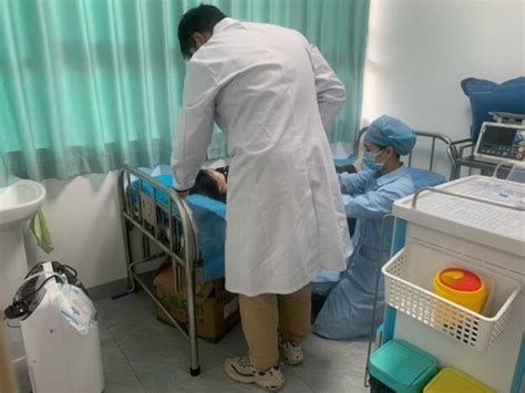 区卫生健康局：以“演”促练，防患未然——站前街道社区卫生服务中心开展疑似预防接种异常反应应急处置演练（组图） 广州市荔湾区人民政府门户网站