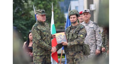 Адм Ефтимов към контингента ни в Косово Вие сте лицето на българския войник