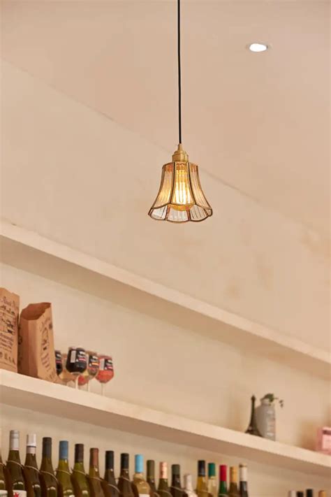 천연미장 벽으로 포인트를 준 16평 와인가게인테리어 안성 아양동