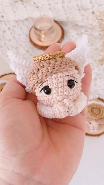 Vanessa Mascarenhas Ateliê on Instagram Crochet projects Bautizo ideas girl Angel doll
