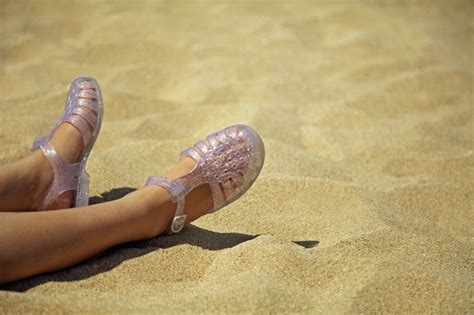 The Jelly Shoes Why Follow This Trend Cottonable