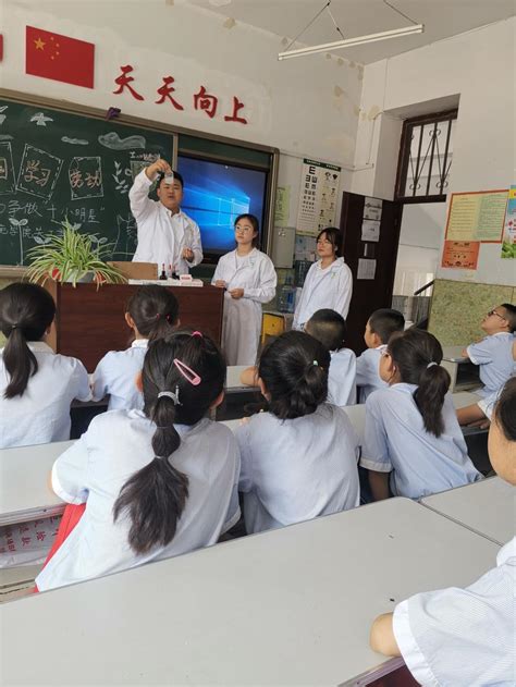 化学工程学院赴林甸县第四中学开展2019年暑期三下乡社会实践活动 大庆师范学院化学工程学院