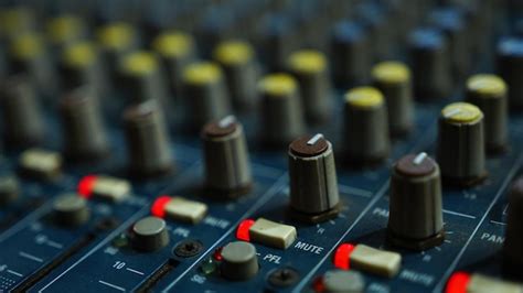 Premium Photo Audio Sound Mixer With Mute Button And Fader Knobs
