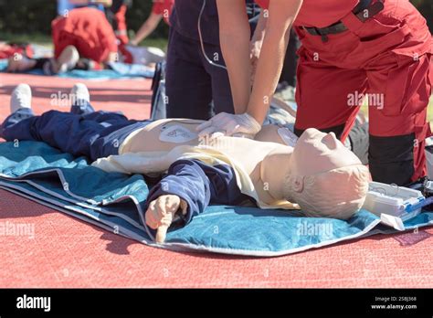 Aed Automated External Defibrillation During Cpr And First Aid