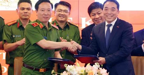 Cục Trưởng C06 Phát Triển Ngay ứng Dụng Phục Vụ Chuyển đổi Số Quốc Gia