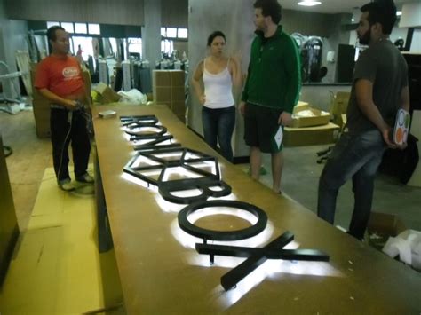 Letras Caixa Com Leds E Painéis De Acm Letras Express