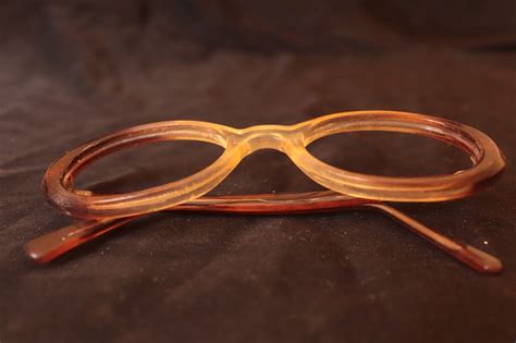 Vintage Oval Frame Eyeglasses Great Brown And Golden B Gem