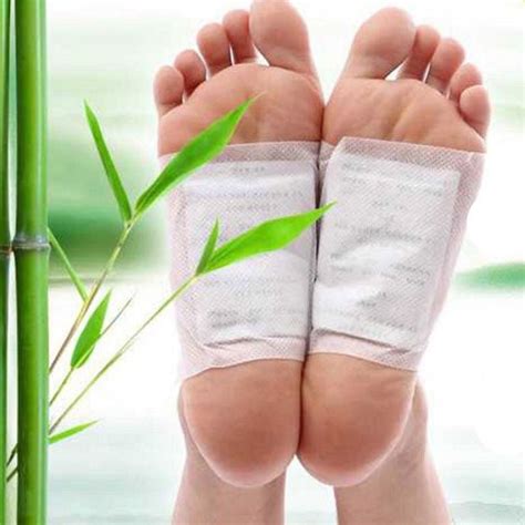 Japanese Foot Detox Pads - Foot Patch Detoxify Toxins - Foot Care Detox ...