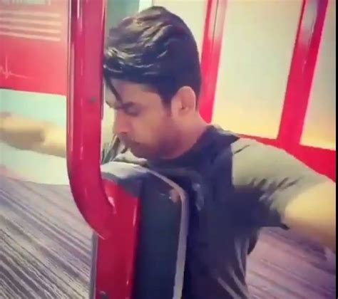 Sidharth Shuklas Gym Video Goes Viral Social News Xyz