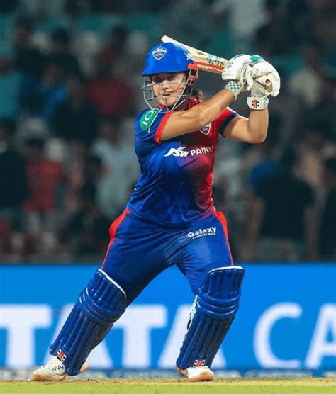 Cricketer Alice Capsey R Britishcelebritybabes