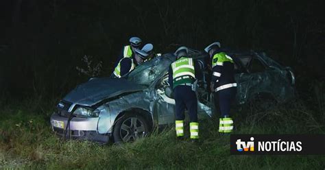 Mãe Morre E Dois Filhos Gémeos De Quatro Anos Ficam Feridos Em Despiste