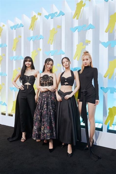 블랙핑크 `vmas` 새 역사 썼다 외신 극찬 스타투데이