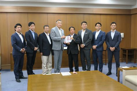 【活動報告】福岡県久留米市における大雨による災害について、身を切る改革に係る被災地支援｜ニュース｜活動情報｜日本維新の会